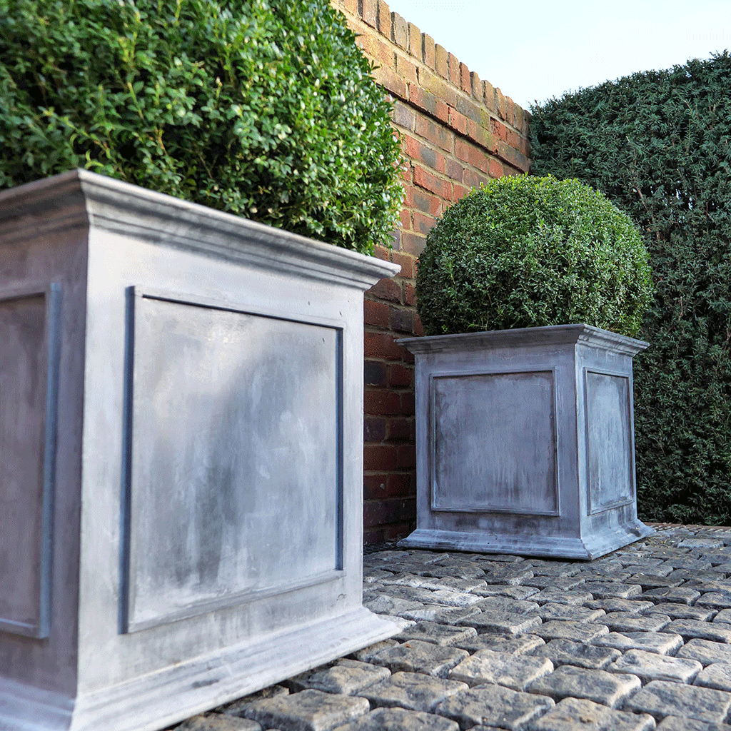 English Planters | A Place In The Garden– A Place In The Garden USA
